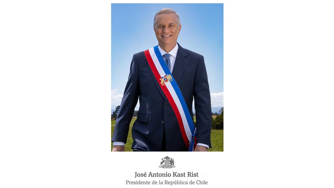 Revelan imagen oficial del presidente José Antonio Kast a días de ...